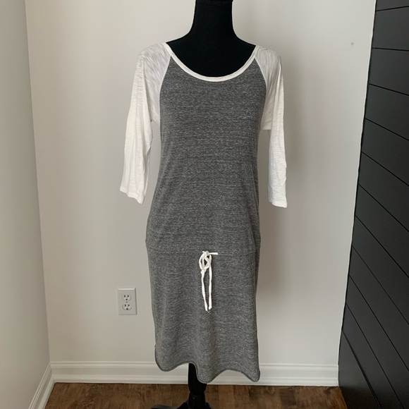 Allison Joy | Dresses | Allison Joy Grey And White Semilong Sleeve ...